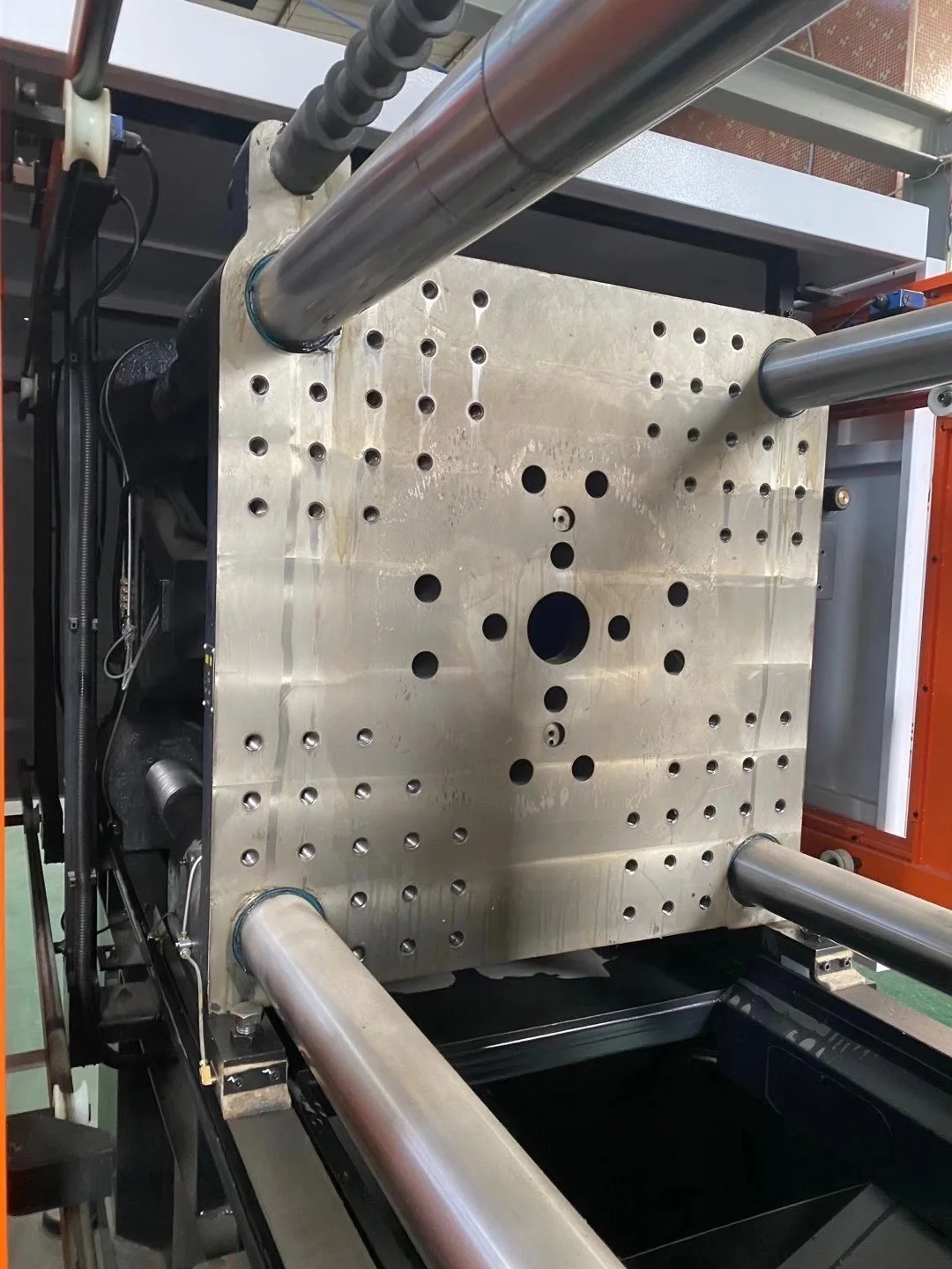 320t Second-hand Injection Molding Machine Taiwan Chenhsong Em320-pet ...