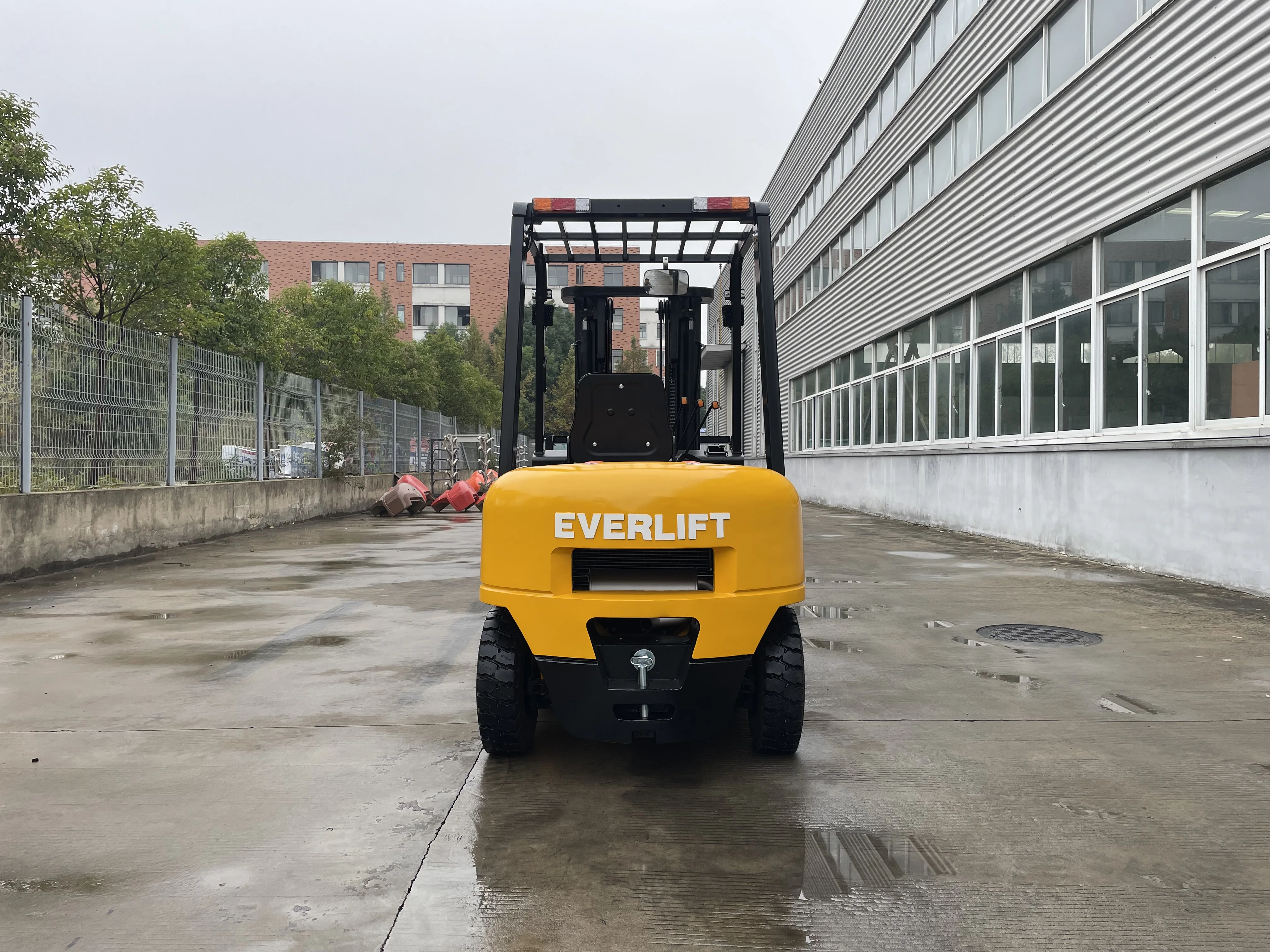3ton 4ton Diesel Forklifts New 5t Forklift Truck With Japanese Nissan Isuzu Mitsubishi Engine ...