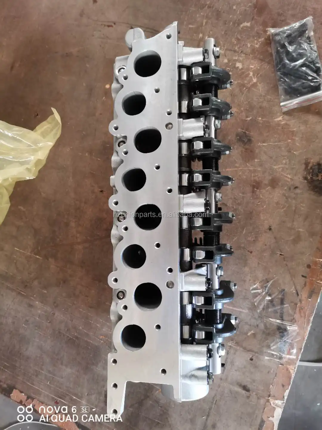 OEM 22100-42A00 for Hyundai H100 - Cylinder Head 4D56-D
