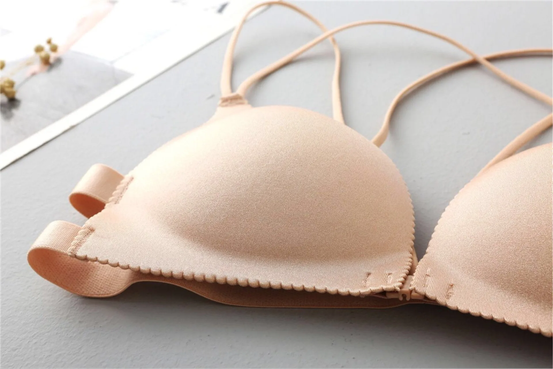 Wholesale Sexy Lingerie Hot Girl Back Cross Bra Underwear Seamless ...