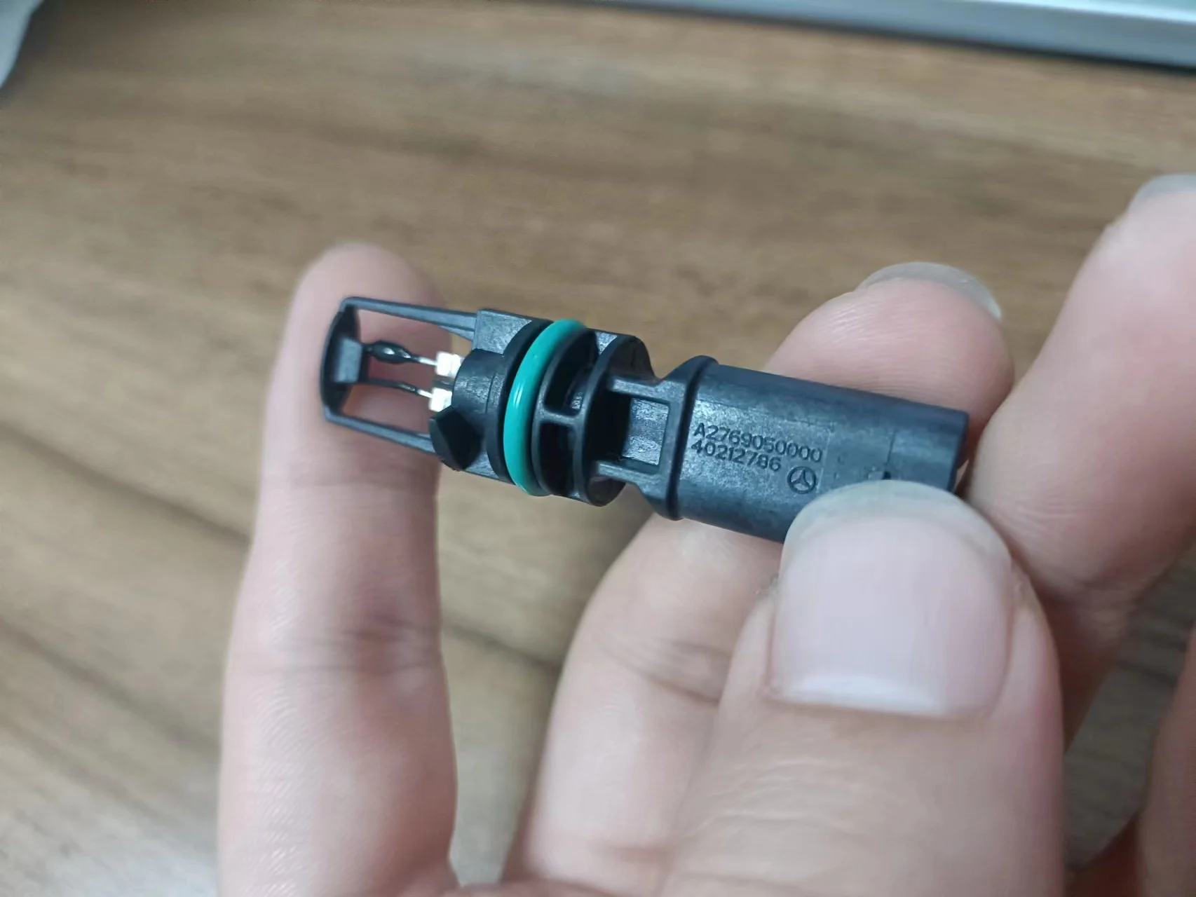 Mercedes-benz Temperature Sensor 2769050000 - OEM Quality