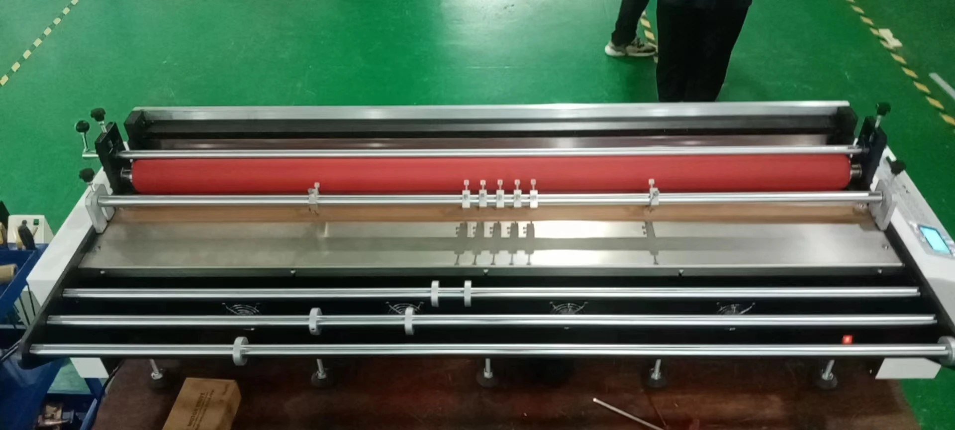 High Efficiency Slitting Cross Cutting Machine for Non-Woven Materials