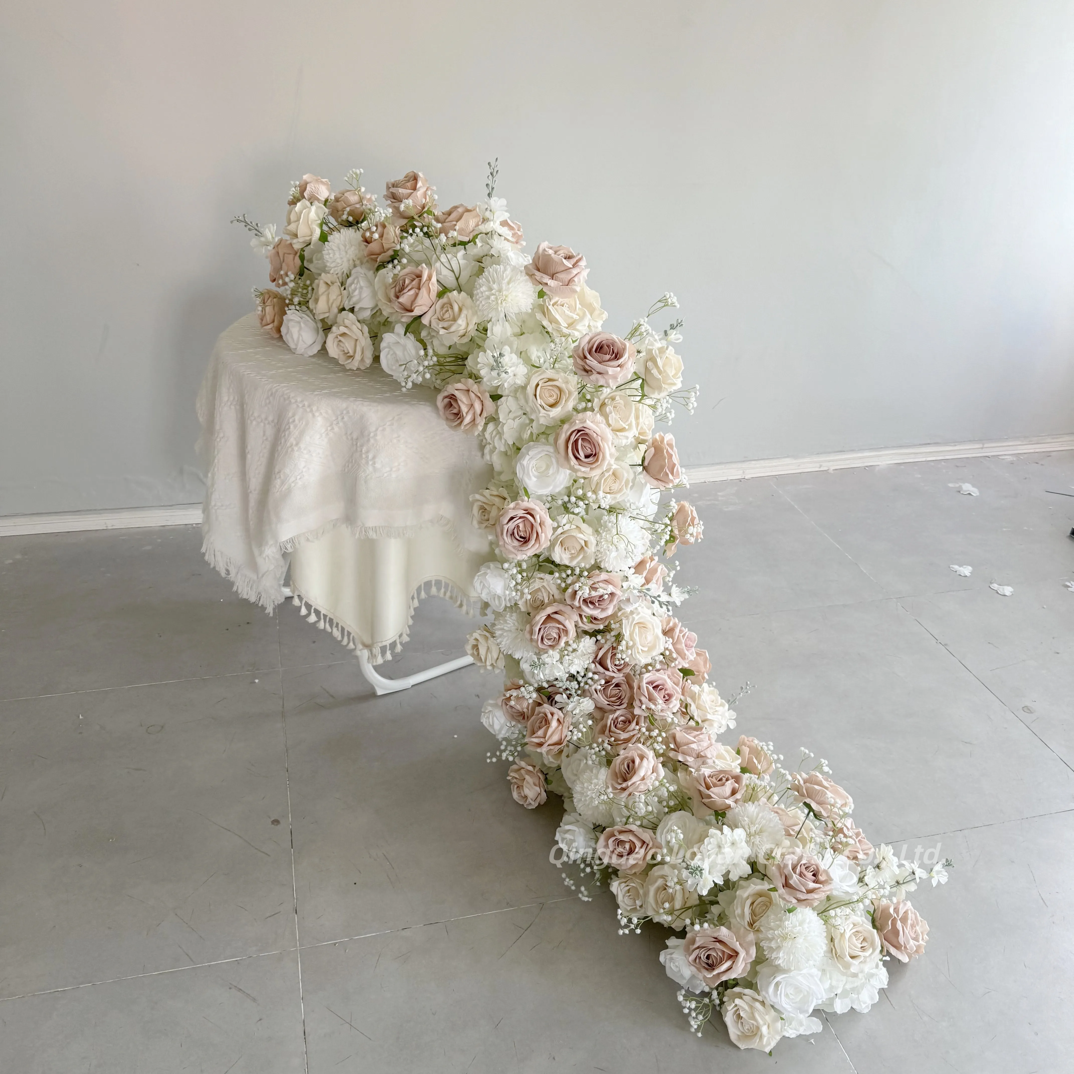 Wholesale High Quality Silk Rose Flowers Runners Floral Aisle Runner ...