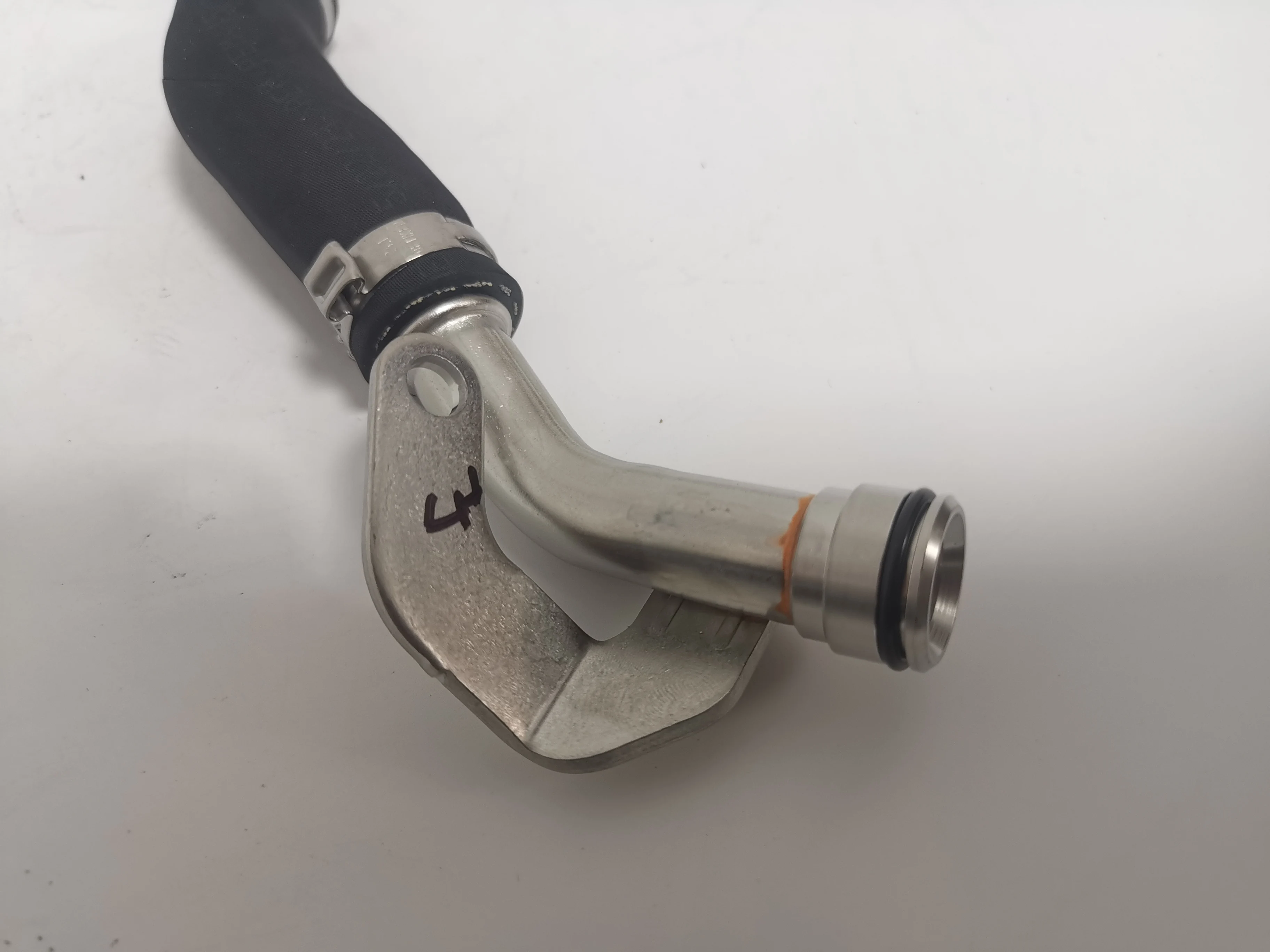 High Quality Auto Parts Turbocharger Coolant Pipe 1142 7585 403 For Bmw ...