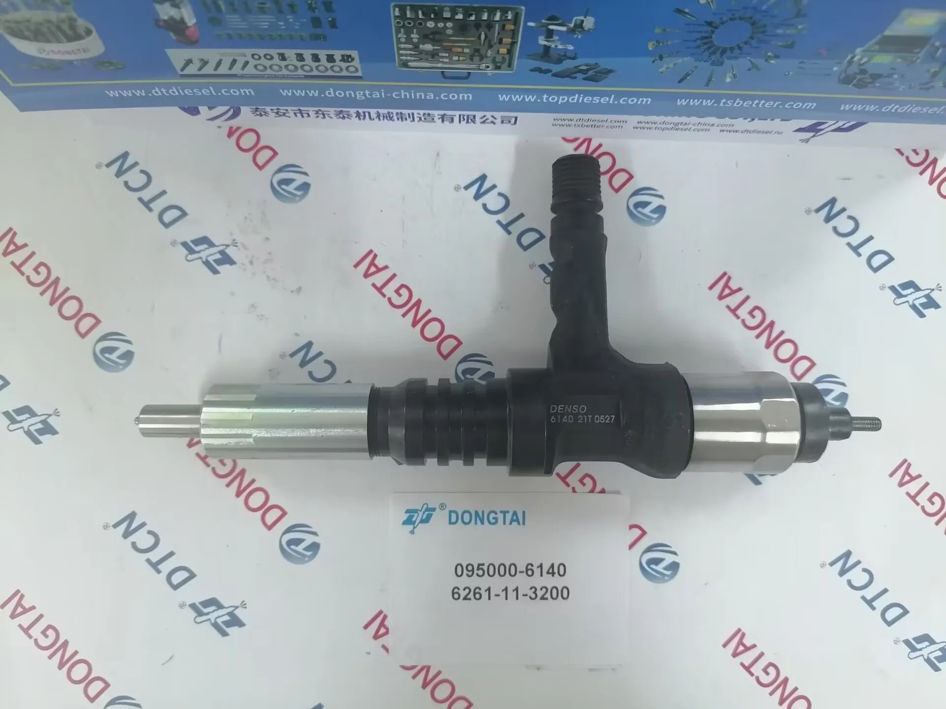 Common Rail Fuel Injector 095000-6140 for KOMATSU SAA6D140E-5