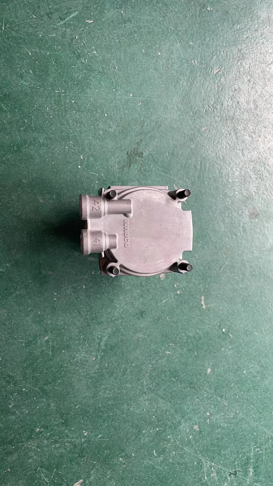 Original Wabco 9730112060 5010260705 1518270 25328737relay Valve Kamaz ...