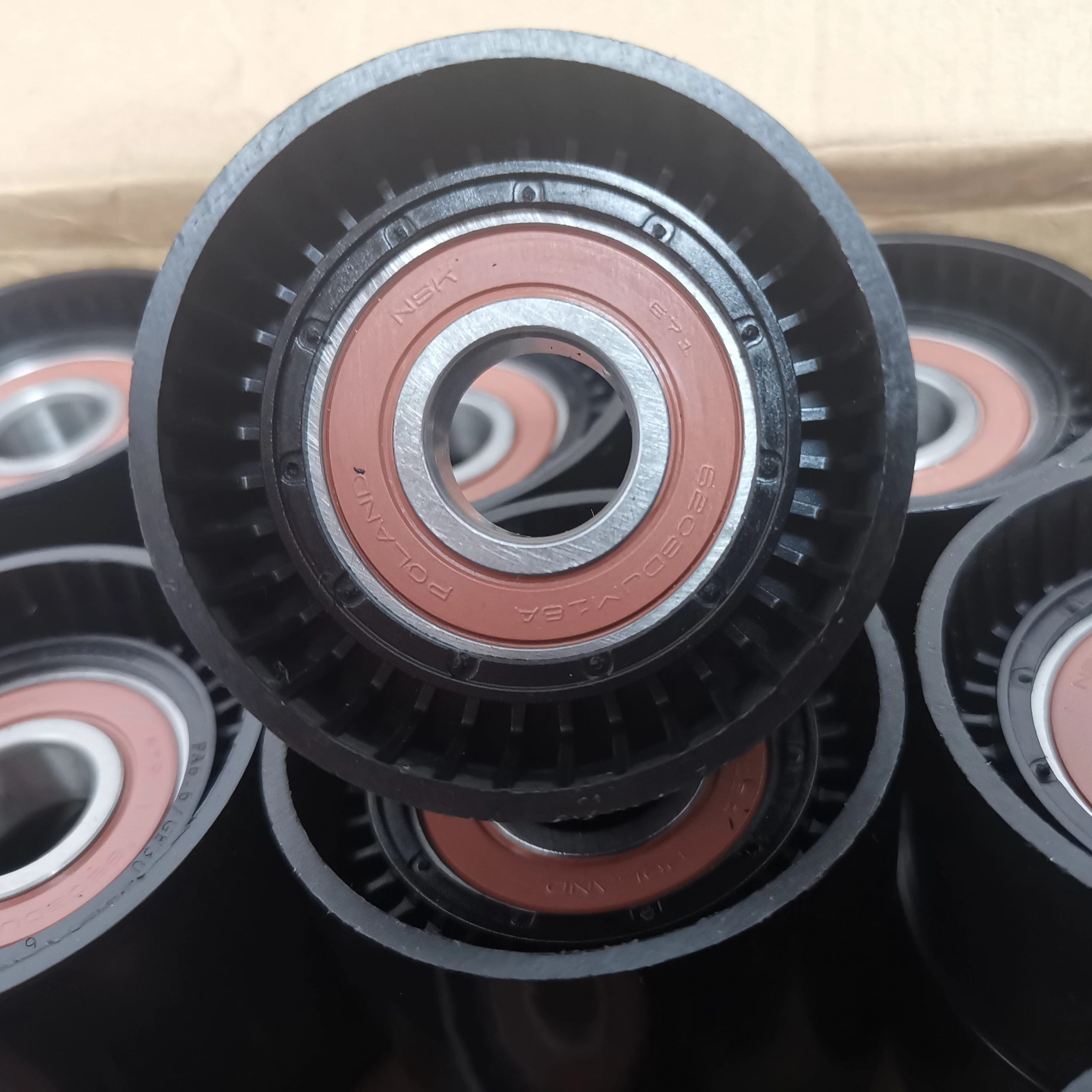 Engine Belt Tensioner 2642000070 for Mercedes Benz E180-E350