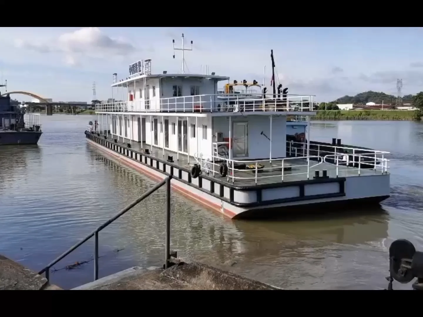 48m Steel Pontoon Boat For Mooring Berthing Crew Office With ...