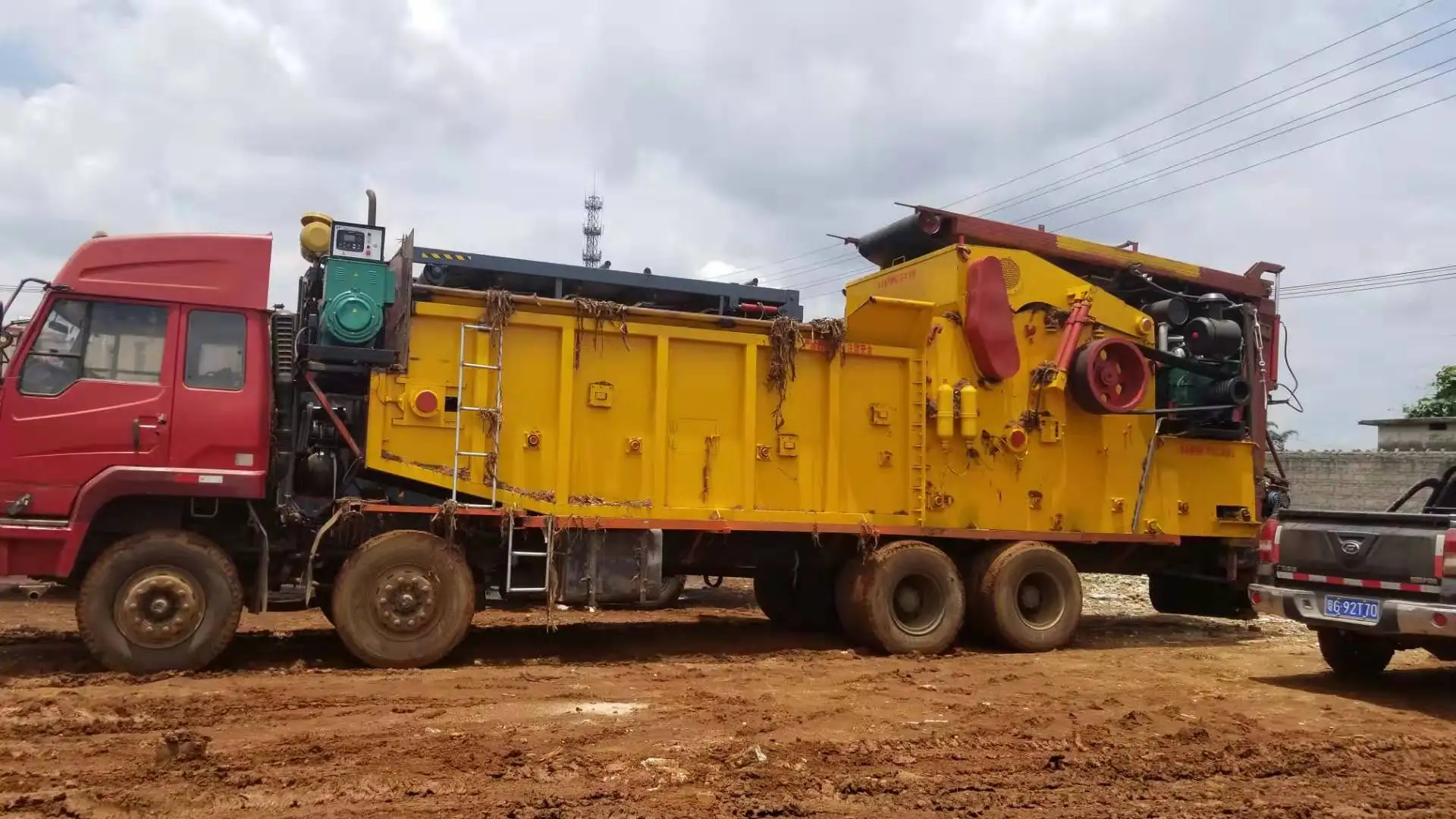 Pulverizer Heavy Duty Wood Crusher - Efficient & Durable