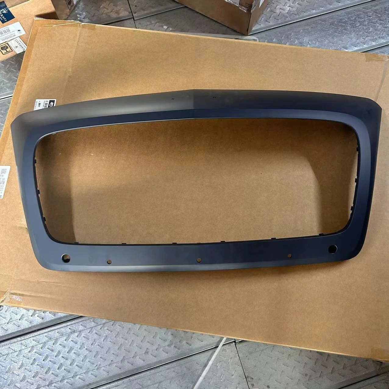 3W3853651F Plastic Radiator Grille and License Holder Cover New ...