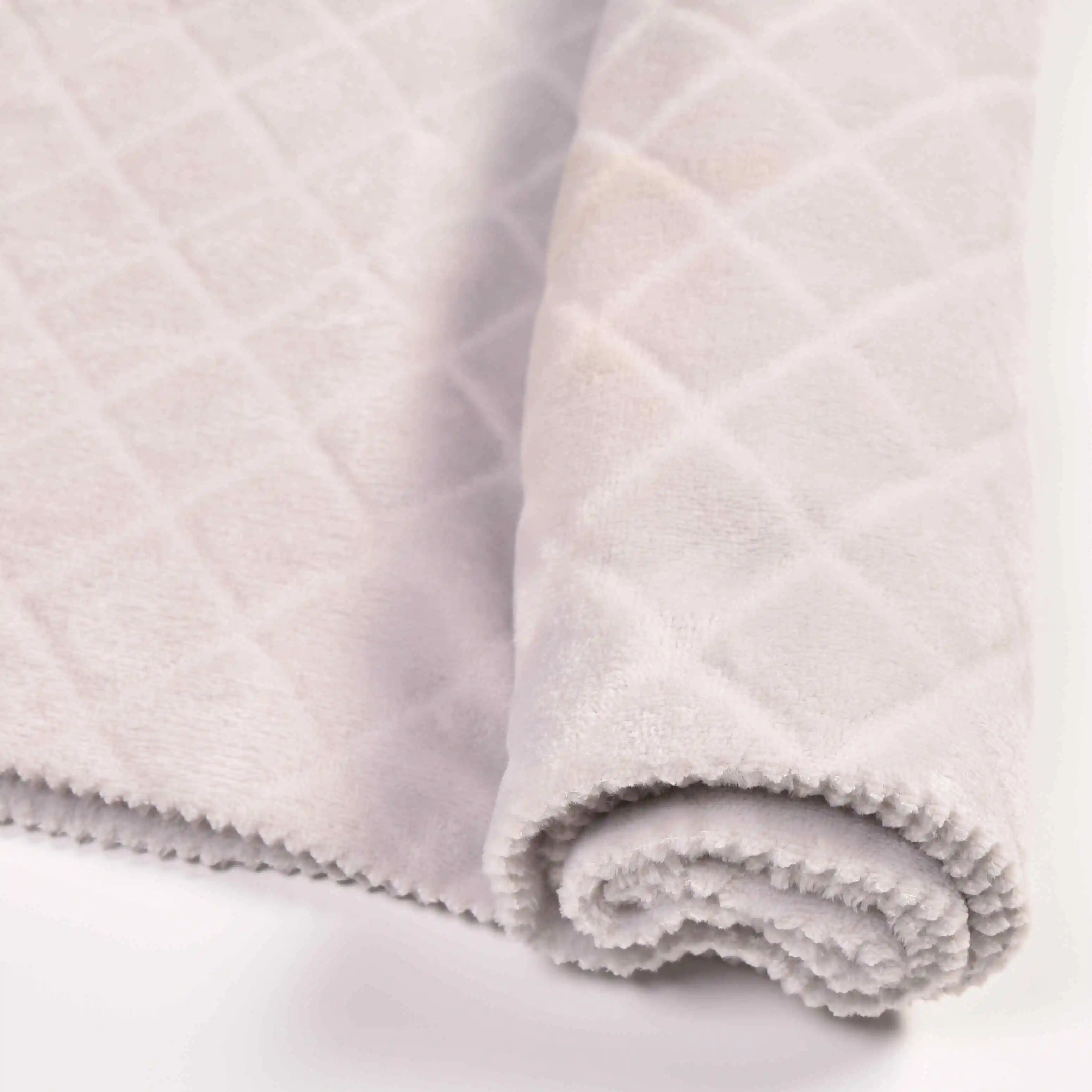 Wholesaler 100% Polyester Customized Embossed Flannel Fleece Fabric ...