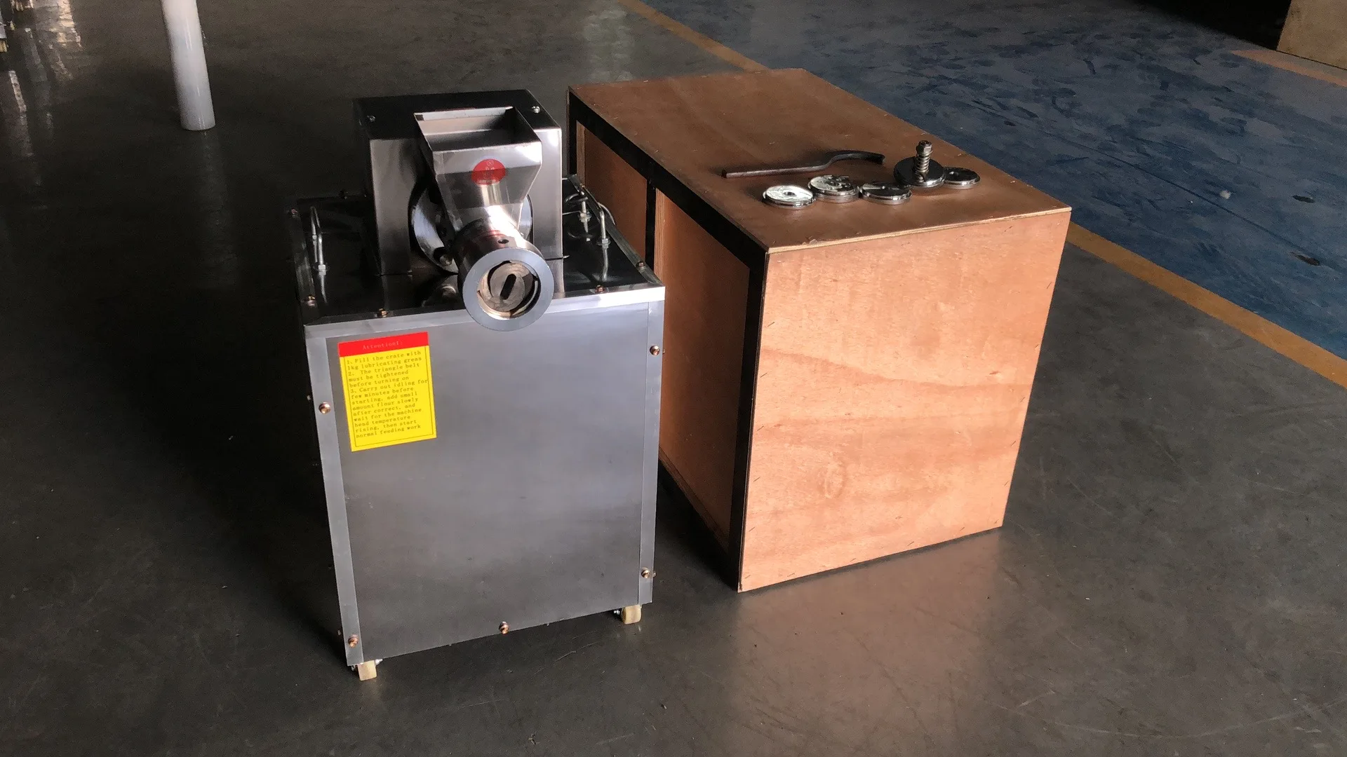 Automatic Roller Pasta Maker - 20kg/h Production Capacity