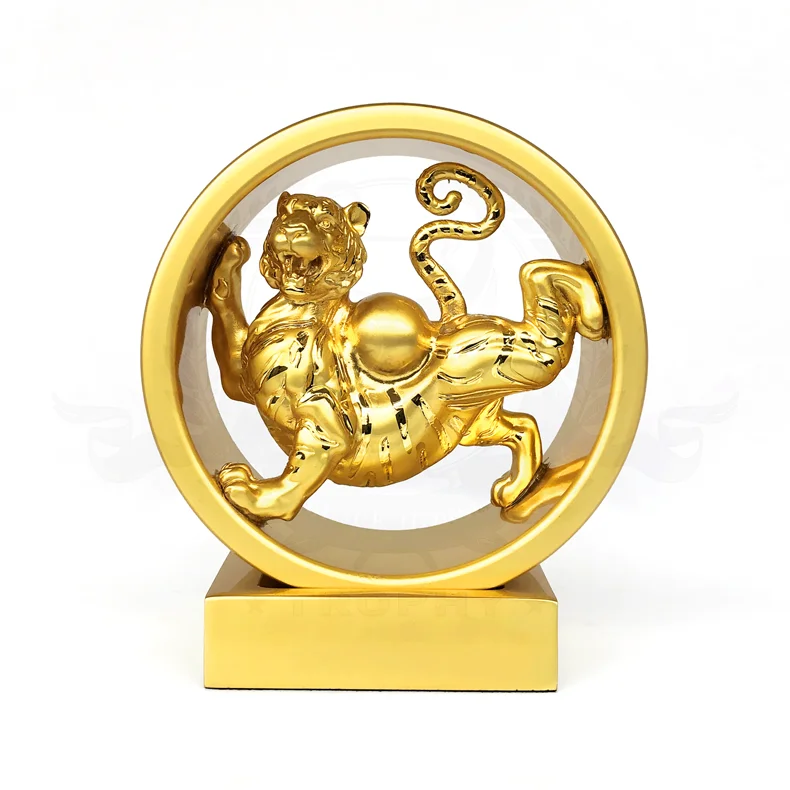 2020 Golden Tiger Ornaments Home Decoration With Crystal Base - Buy ...