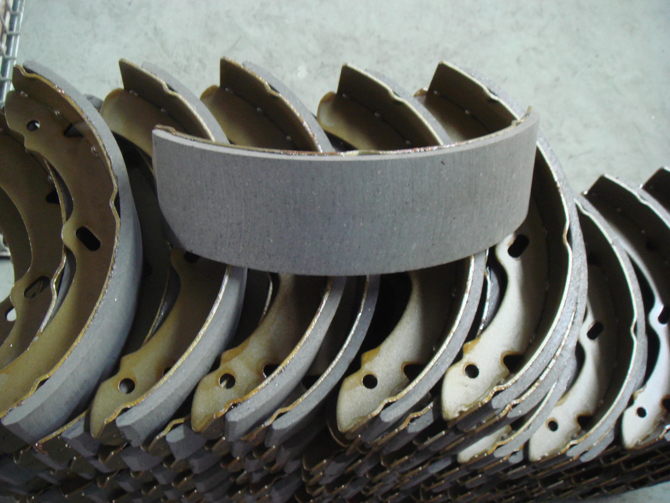 JW Brake Shoes for Hyundai Truck HD65 - Durable & Reliable