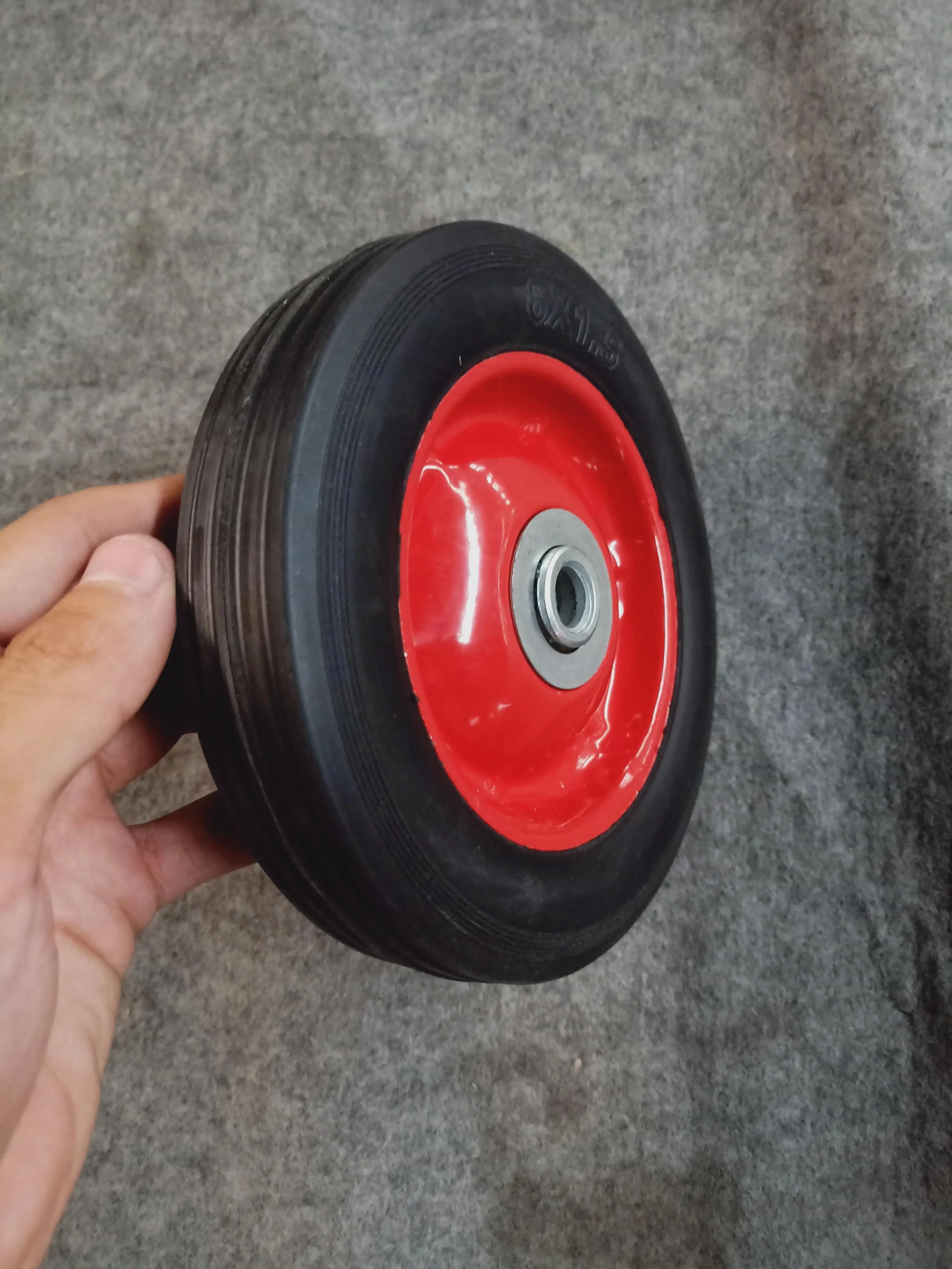 6x1.5'' Caster Wheel with Solid Rubber Coating for Garden Cart