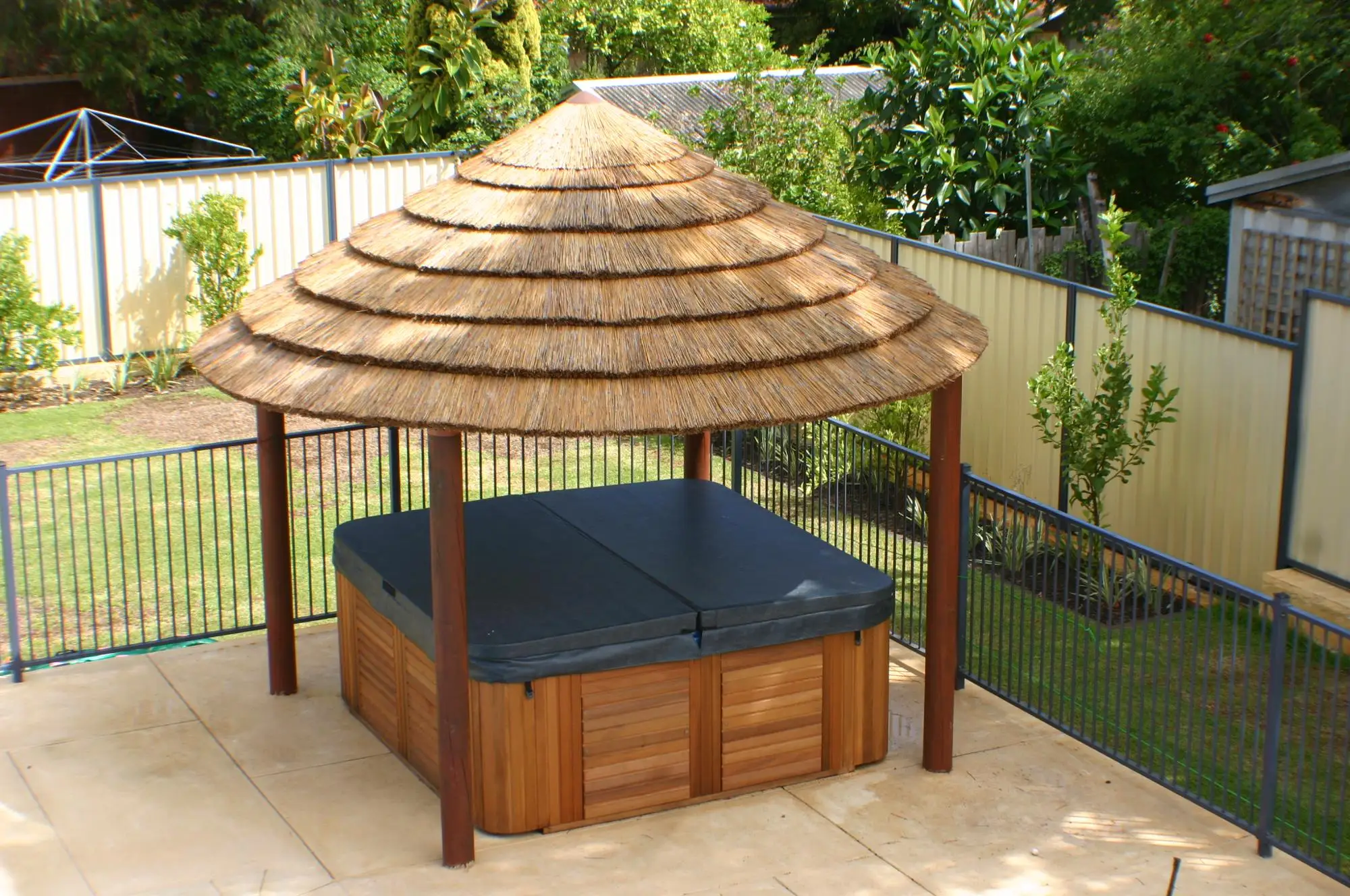 Synthetic Thatch Roof Artificial Thatch Roofing Made By Non Fireproof ...