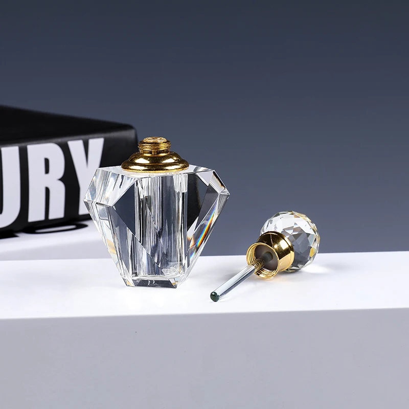 Luxury 10ml Crystal Diamond Glass Essential Oil Fragrance Bottle OEM ...