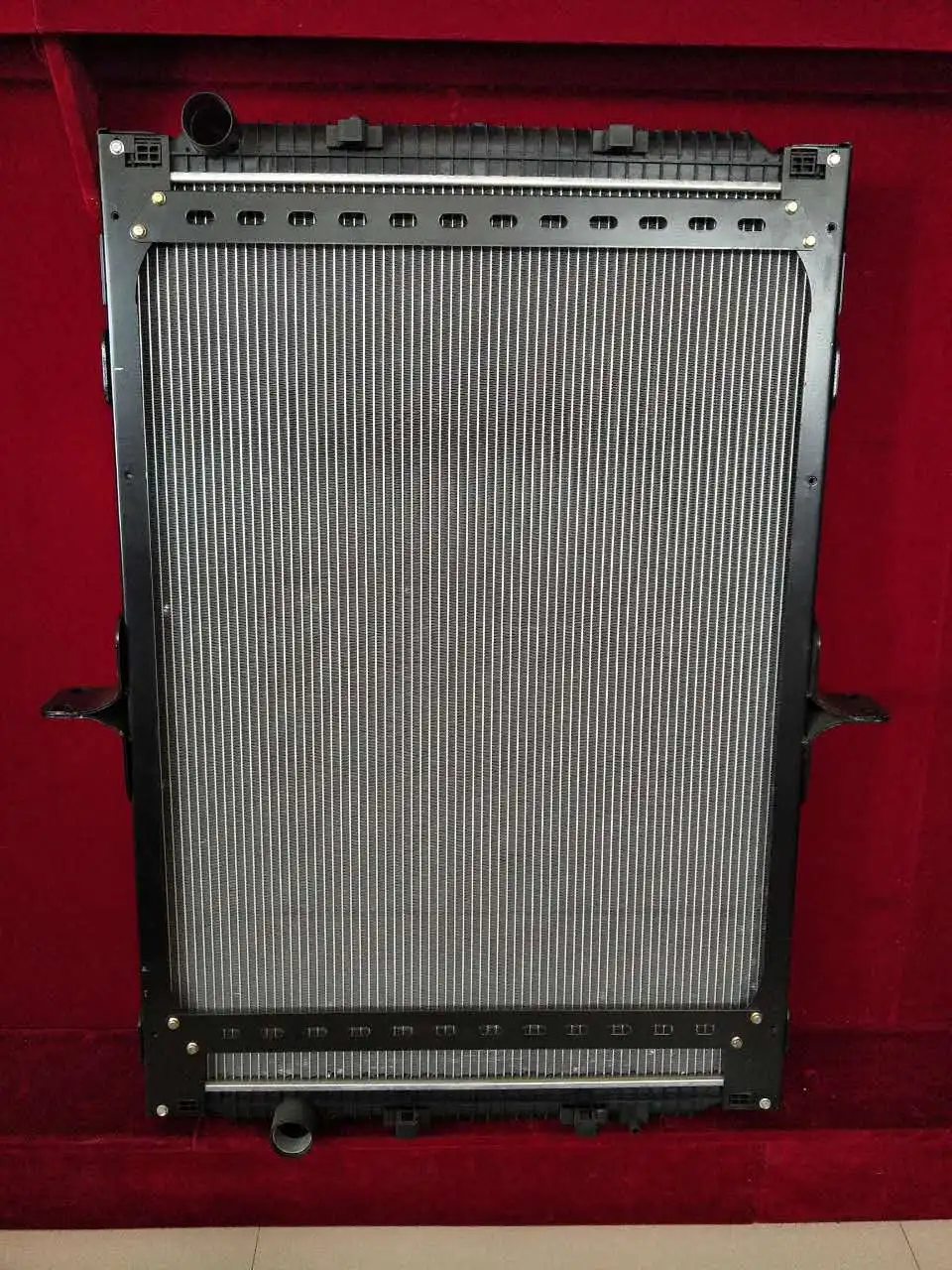 Radiator Intercoolers For Trucks And Excavators 30915200 12814326 ...