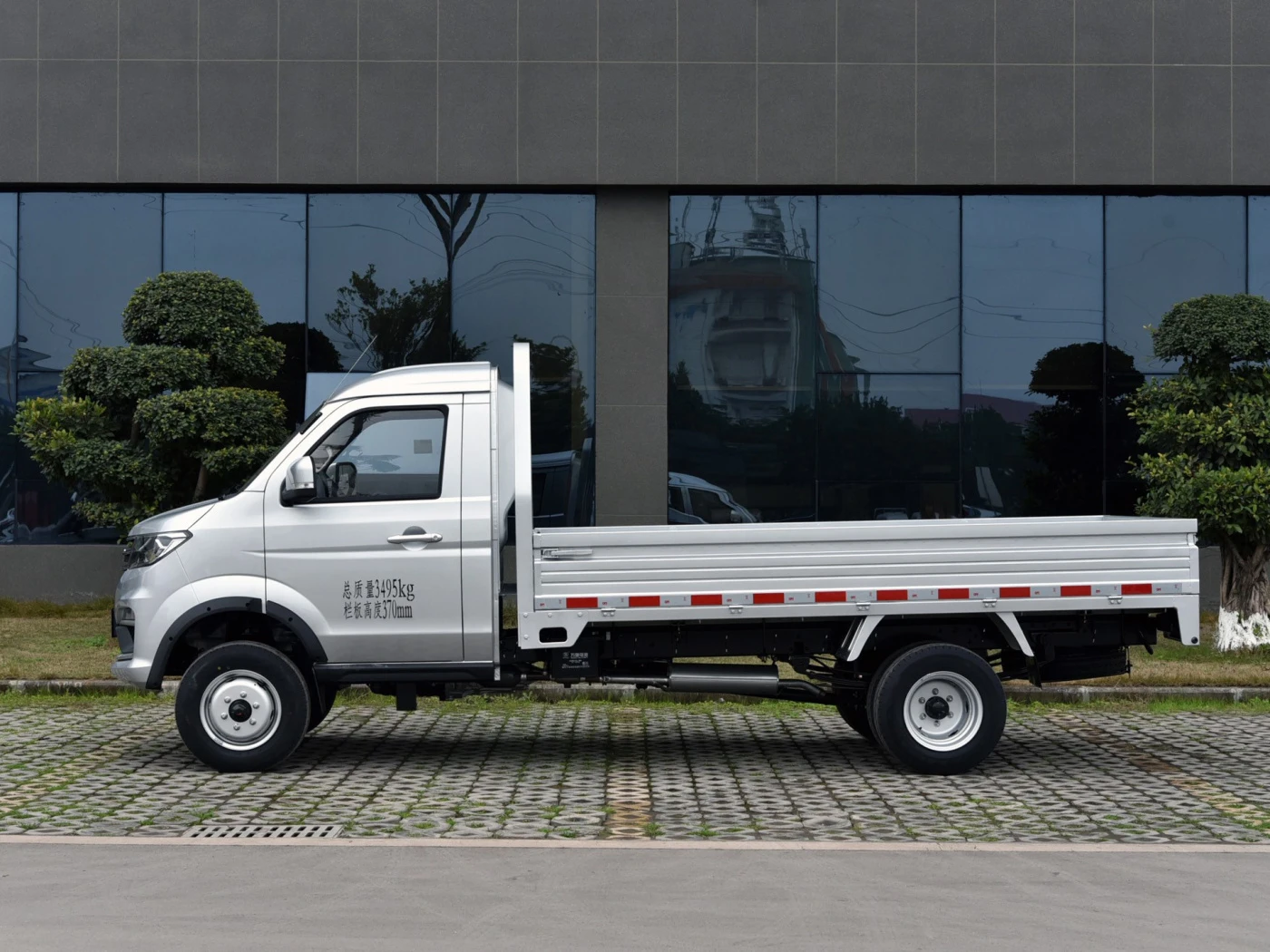 Swm Motor Single Row Pickup Truck For Household Cargo Transportation ...