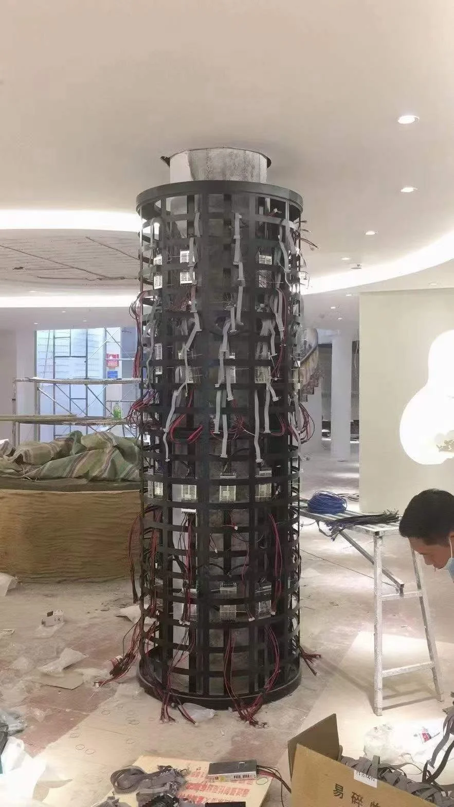 视频bokep P4室内柔性发光二极管模块广告播放设备拼接屏发光二极管柔性显示模块 - Buy P4柔性led模块ylr Led显示屏模组led广告屏led屏幕价格led显示屏透明led墙 ...