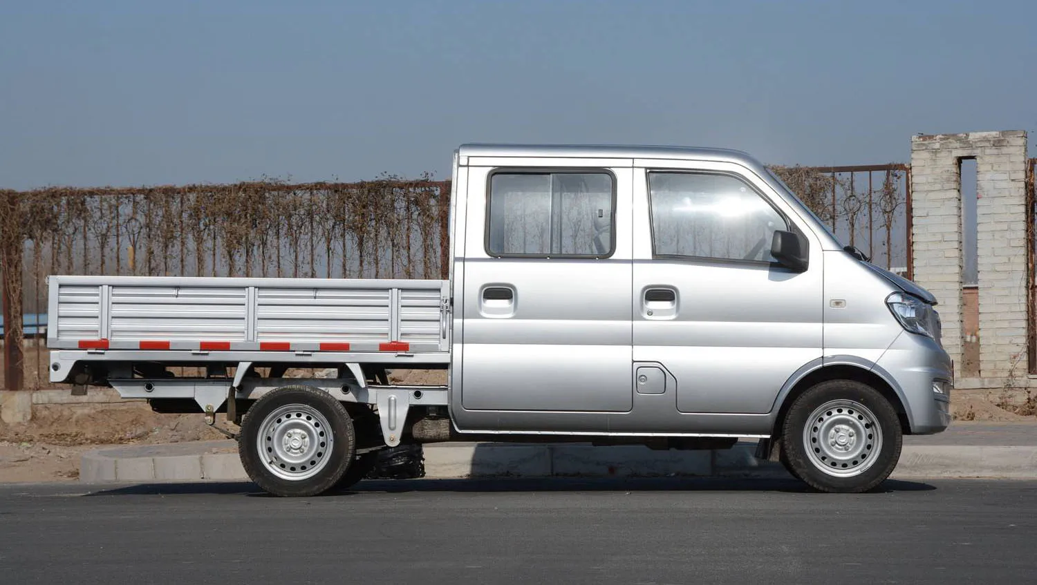 Dongfeng K02 Mini Cargo Truck - 1000kg Capacity & Support