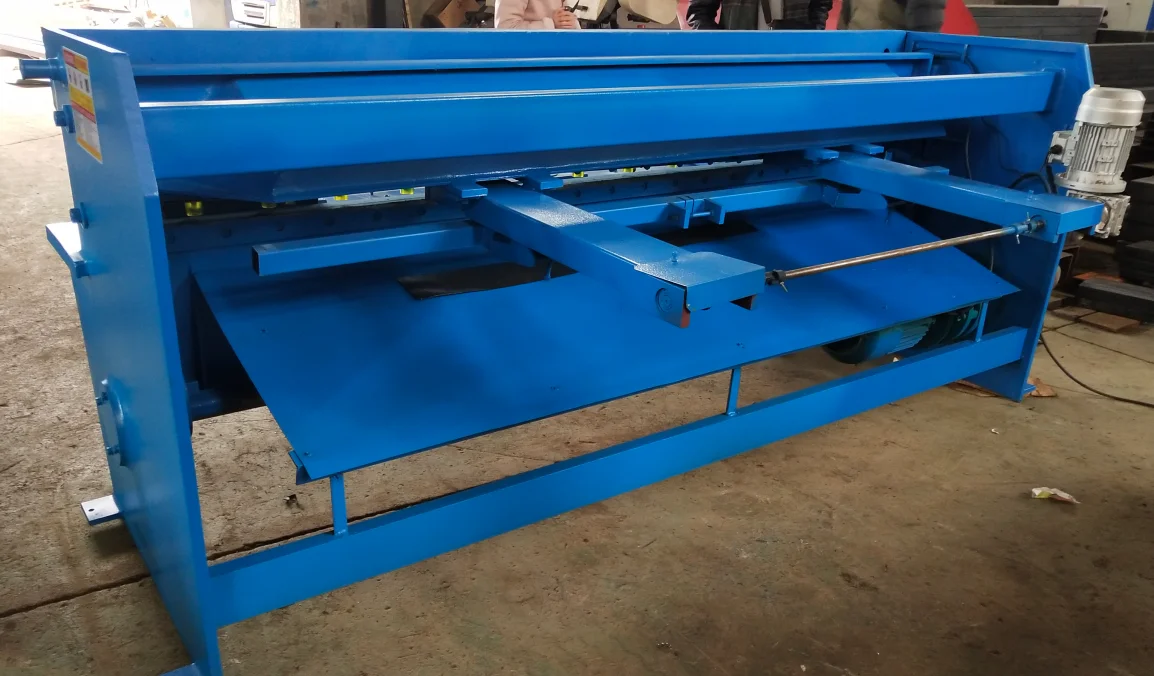 Electric Cutter - Precision Shearing Machine for Metal