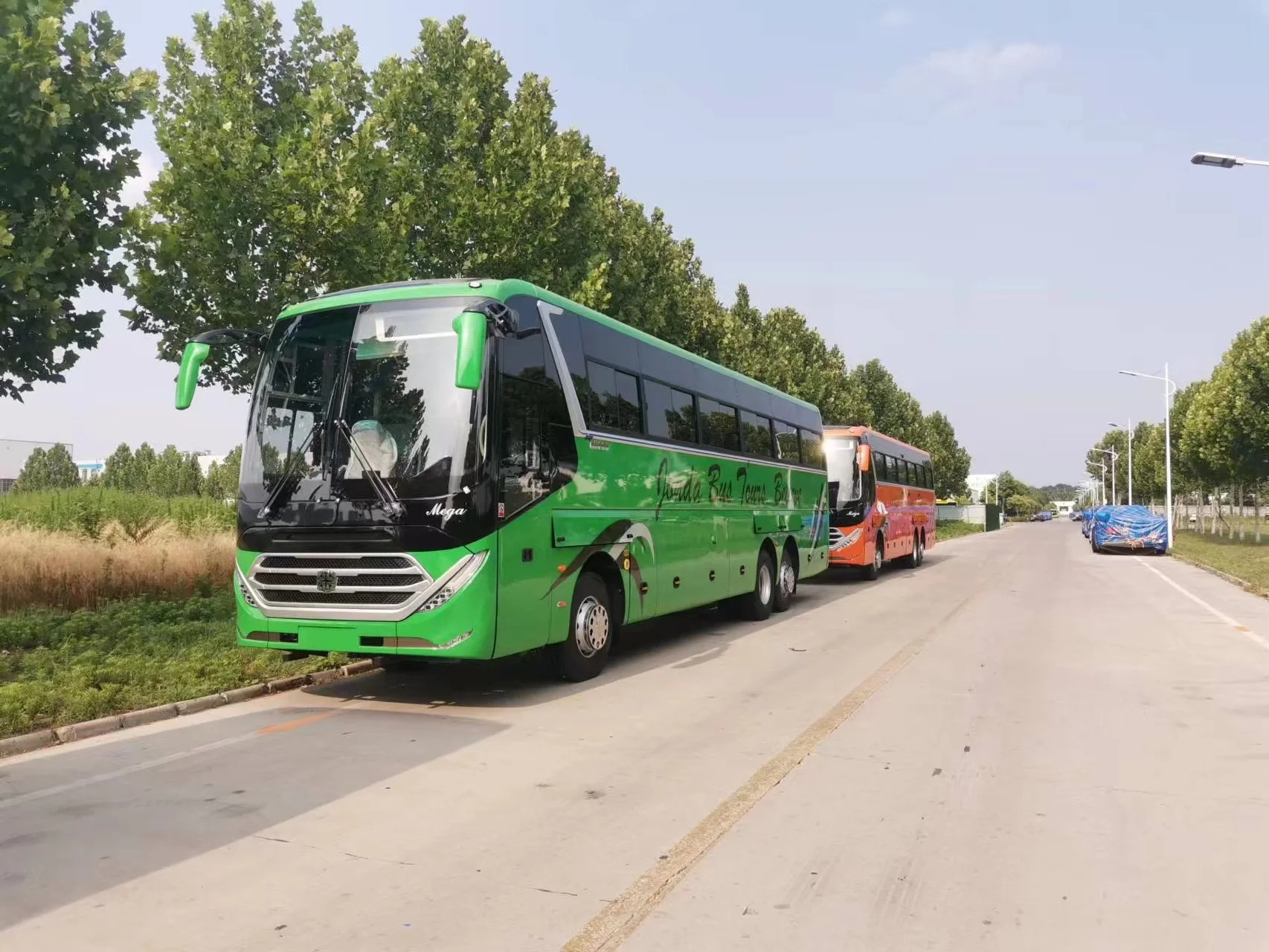 Zhongtong City Bus Right Hand Drive - Luxury Tour Coach