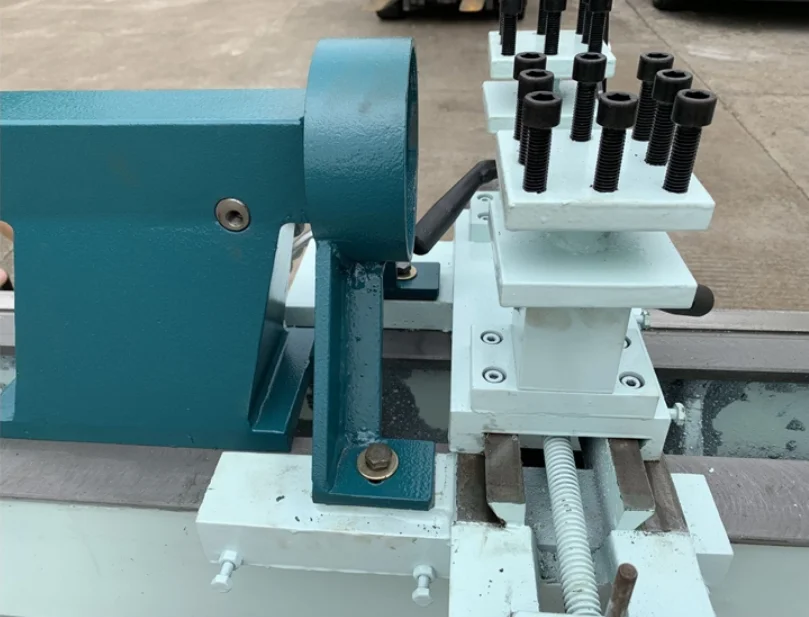 MC3032 Woodworking Table Chair Legs Semi Automatic Lathe