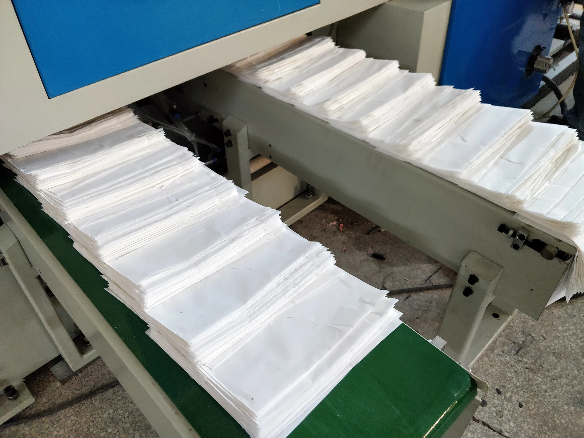 Automatic Seat Cover Tub Pad Making Machine - Buy Tube Pad Making ...