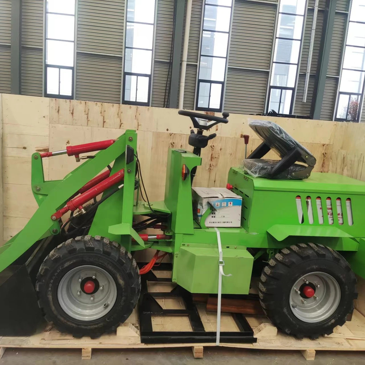 0.8t 1t 2t High Efficiency Mini Front Wheel Loader With Shovel Joystick ...