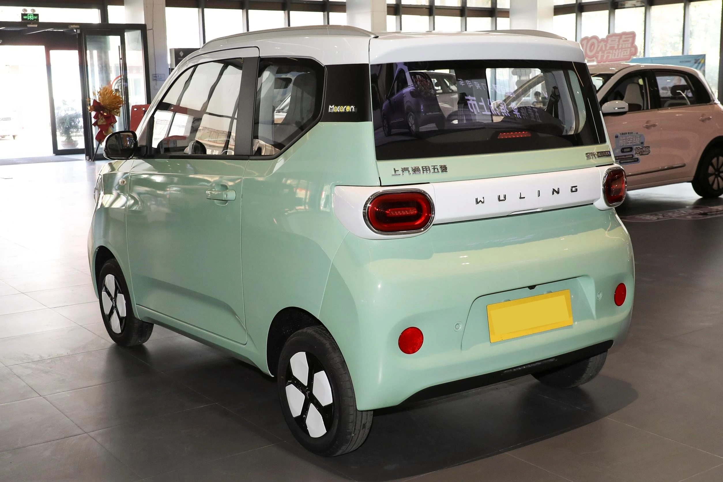 2022 2023 2024 Sgmw 120km Ternary Lithium Battery New Energy Vehicle ...