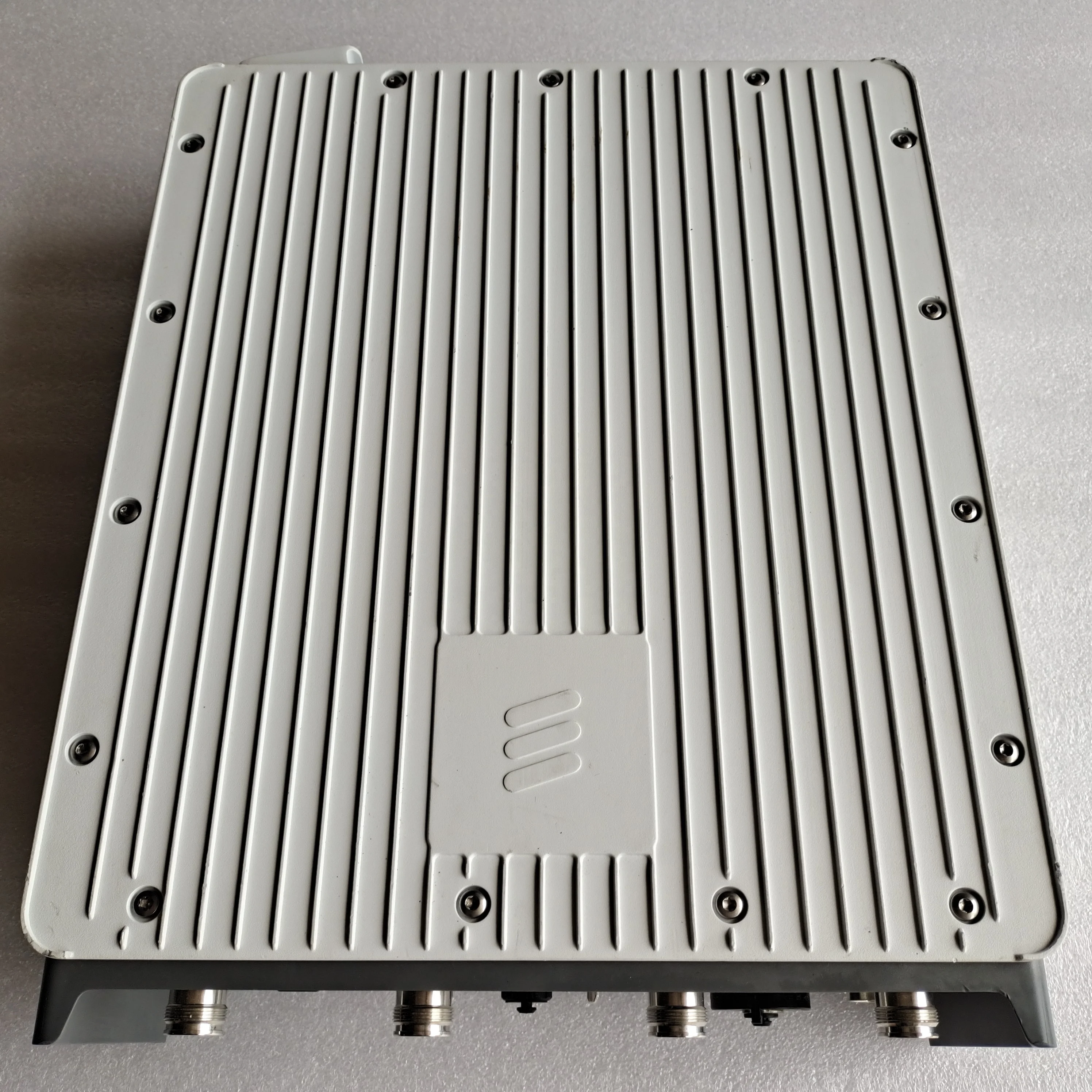 Ericsson Radio 4422 B42 KRC 161 882/1 - Reliable Communication