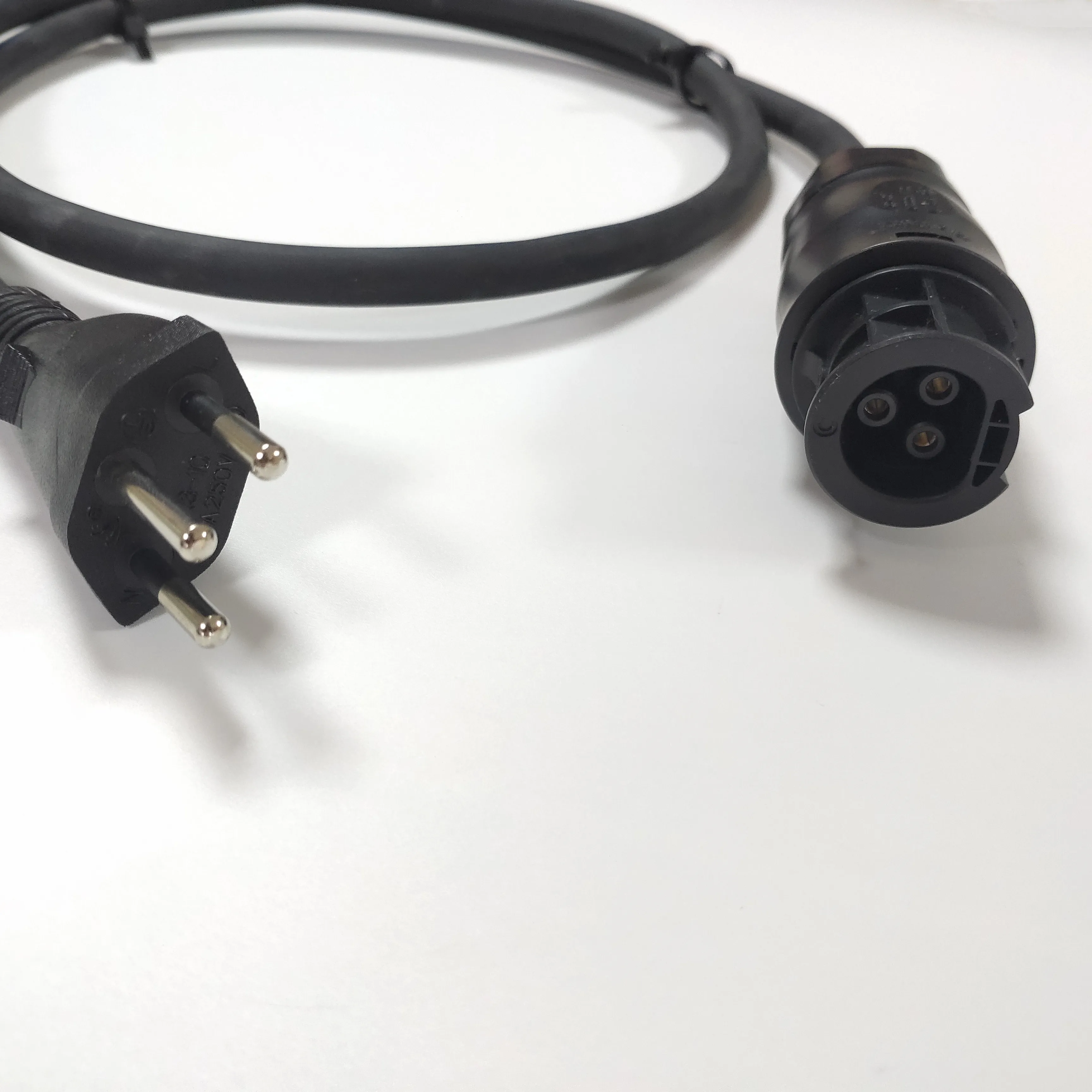 Deye Micro Inverter Cable Lapp H07rn-f 3g1.5 Betteri Bc01 Female ...