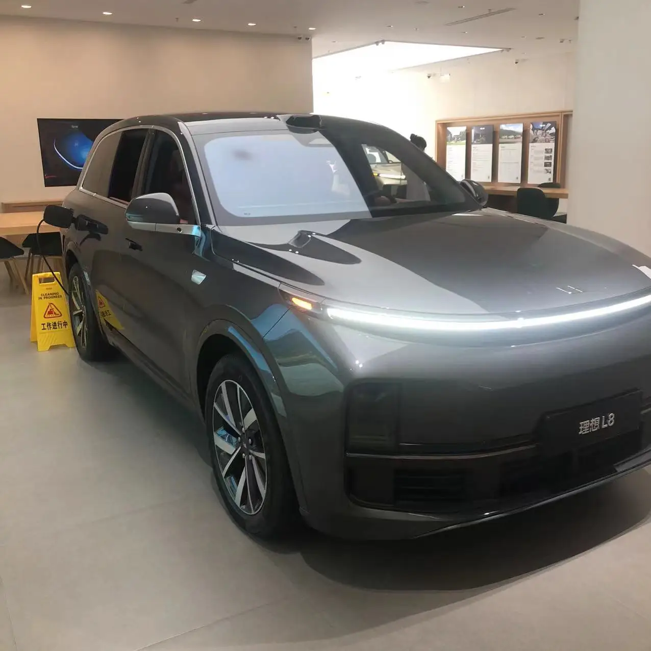 Chinese Top Selling Li Auto Lixiang L8 Air Pro Max Six Seats SUV Electric Car| Alibaba.com