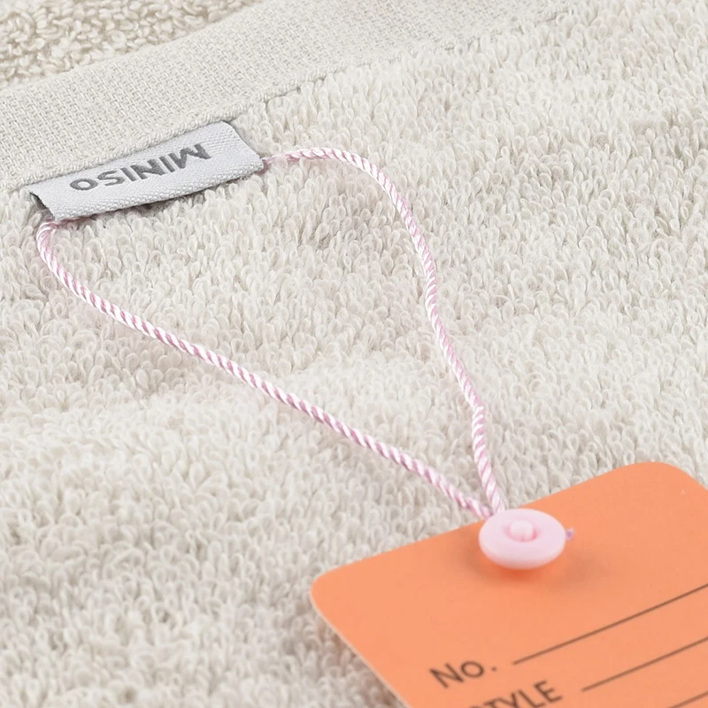 Custom Design Plastic Clothing Garment Hangtag Seal String