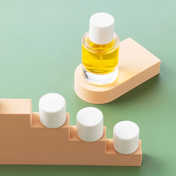 Custom Logo White Zamac Luxury Ceramic Magnetic Spray Bottle Perfume ...