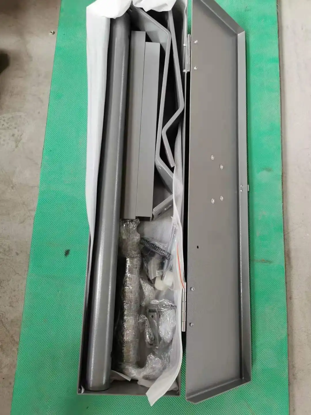 Calibration Frame for 3D Wheel Alignment - Automotive Workshop