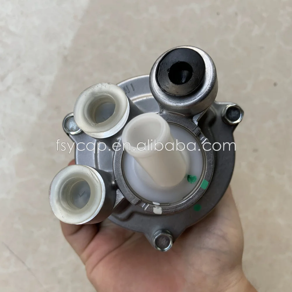 Original Factory Brake Master Cylinder for HINO 700 Truck Parts