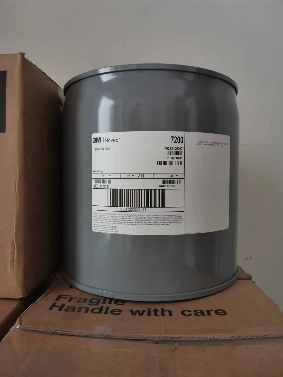 7200 HFE-7200 에틸노나플루오로부티에테르 전자 세정제 액체 99.5% 순도 산업용 등급 CAS 번호 163702-06 ...