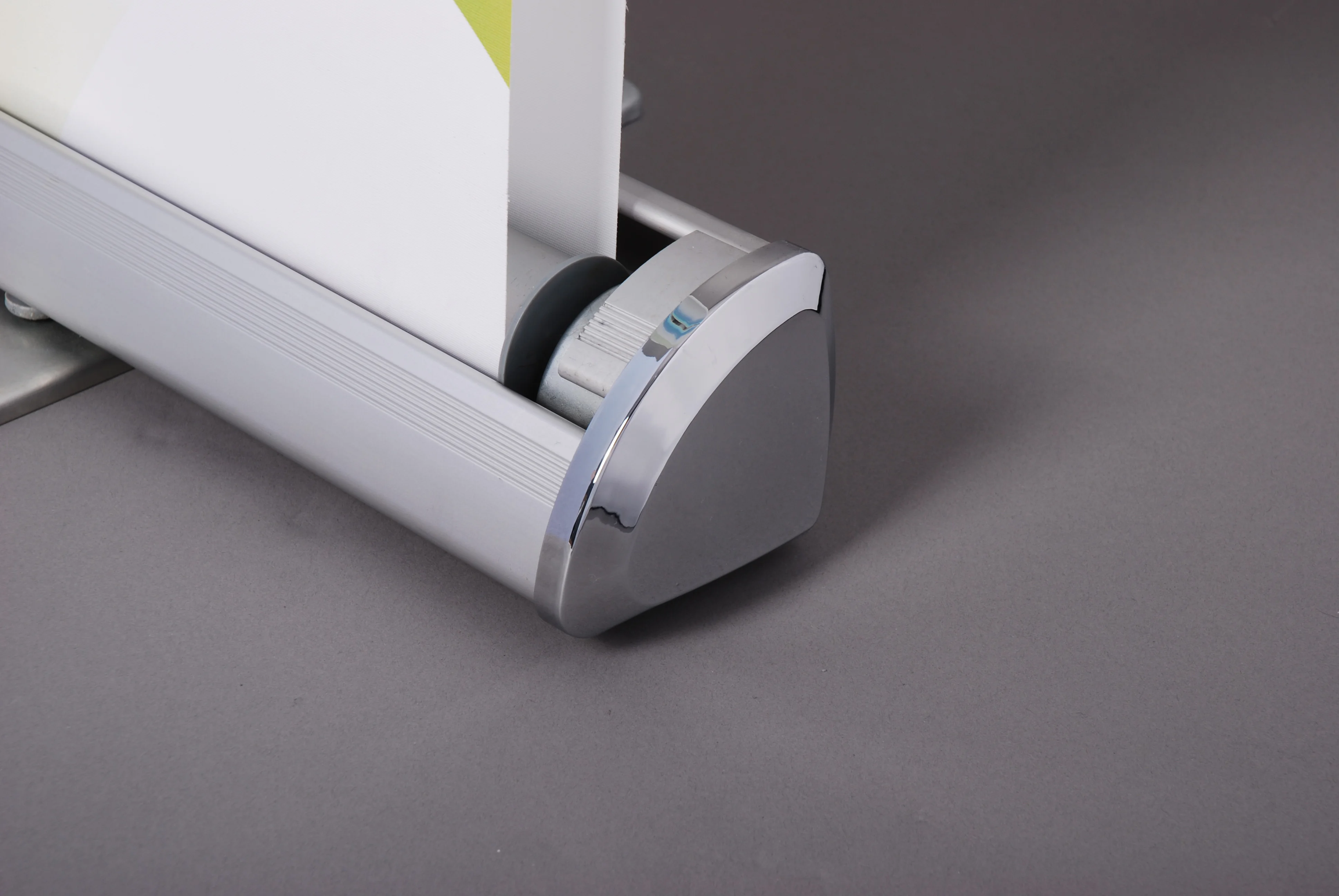 Aluminum Electric Scrolling Display,Roll Pop Up Stand Banner - Buy ...