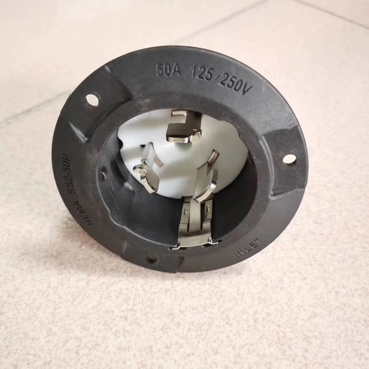 50amp Twist Lock Inlet 220V 240V Distribution Rack - SX-3RU-12