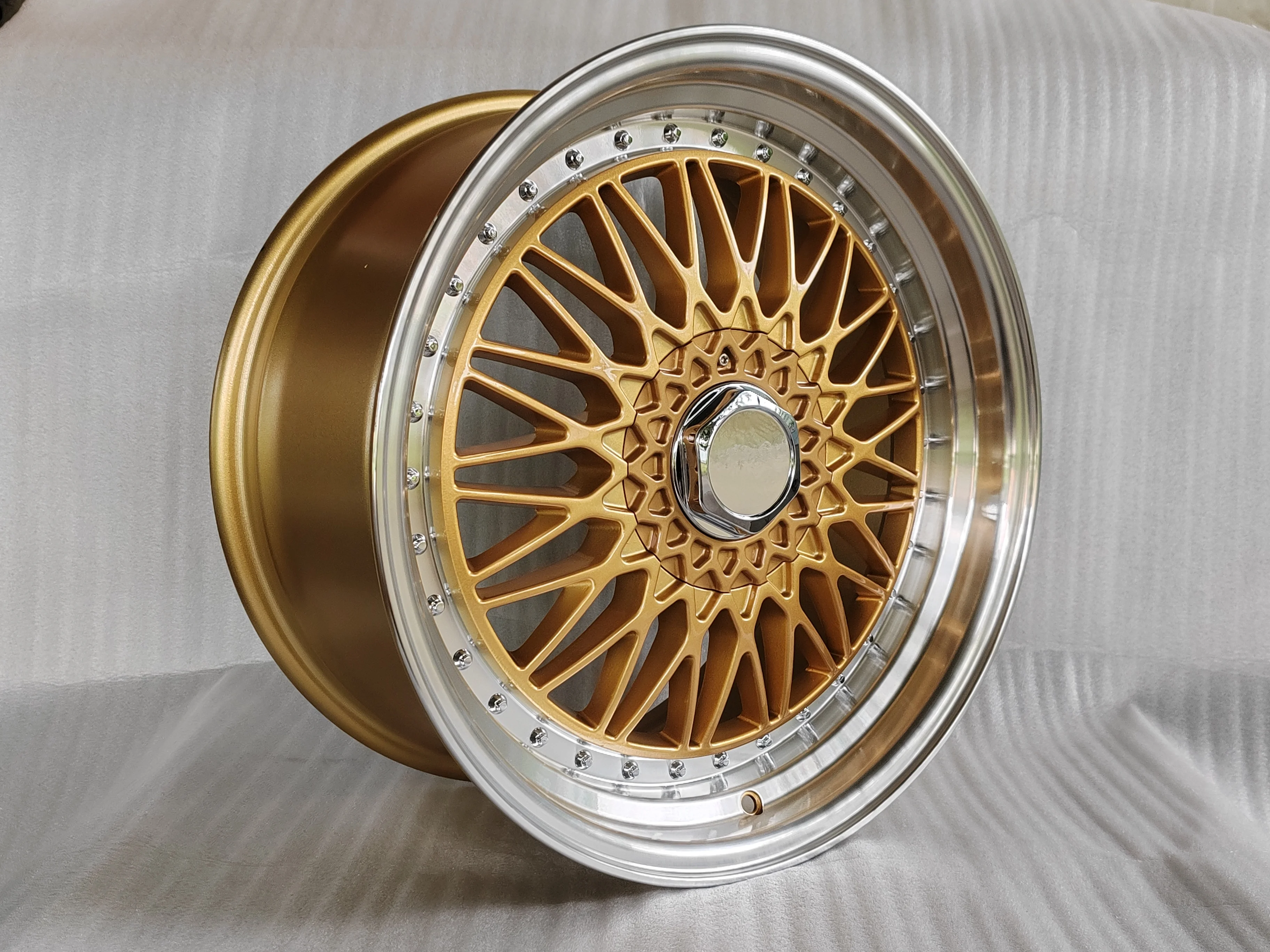 Mesh Design 18 Inch Aluminum Alloy Wheels 5-Holes Gold/Silver Passenger ...