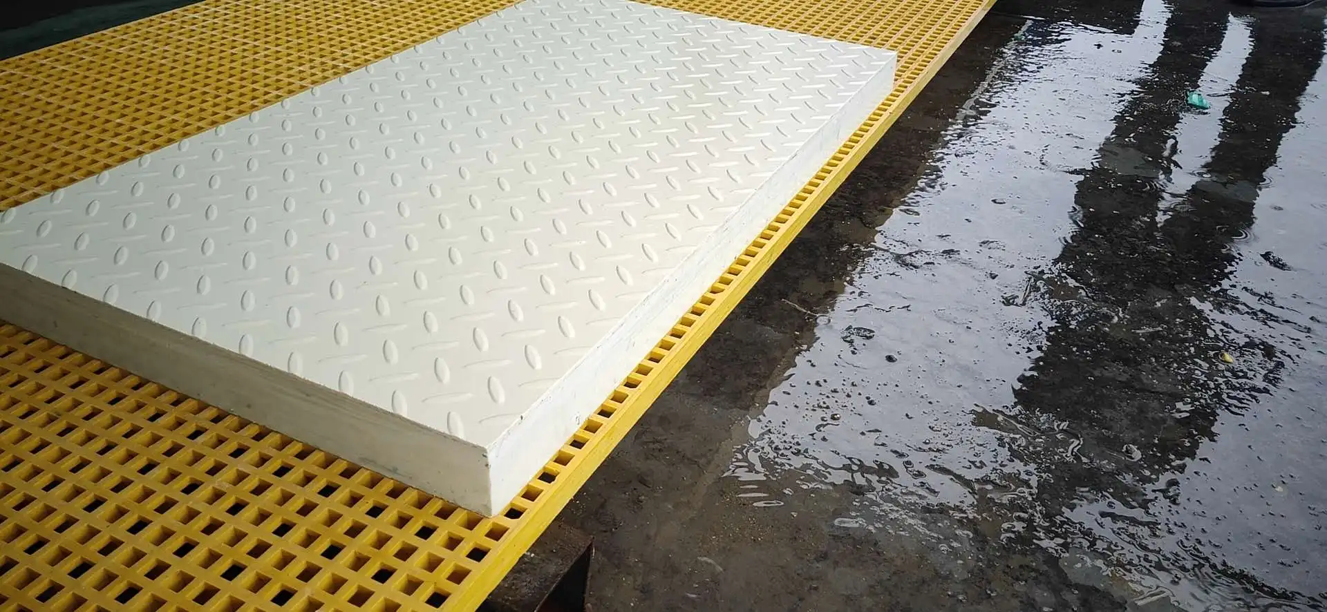 High Strength Composite Fiberglass Frp Decking Solid Frp Grating For ...