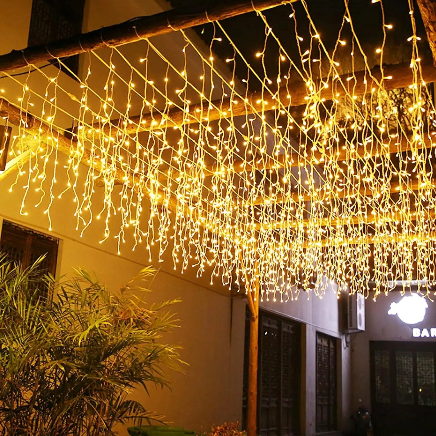 How to Choose Cool Christmas Light Displays (2026 Guide)