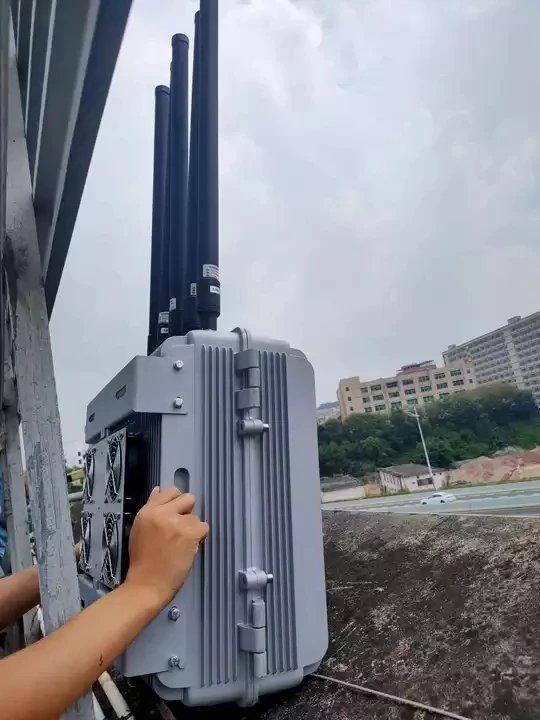 2000 Meters Security Equipment Drone Frequency Scanner Repeater Booster ...