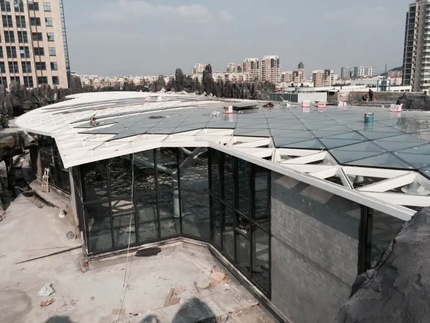 Prefab Steel Truss Structure Glass Skylight Roofing Shopping Mall ...