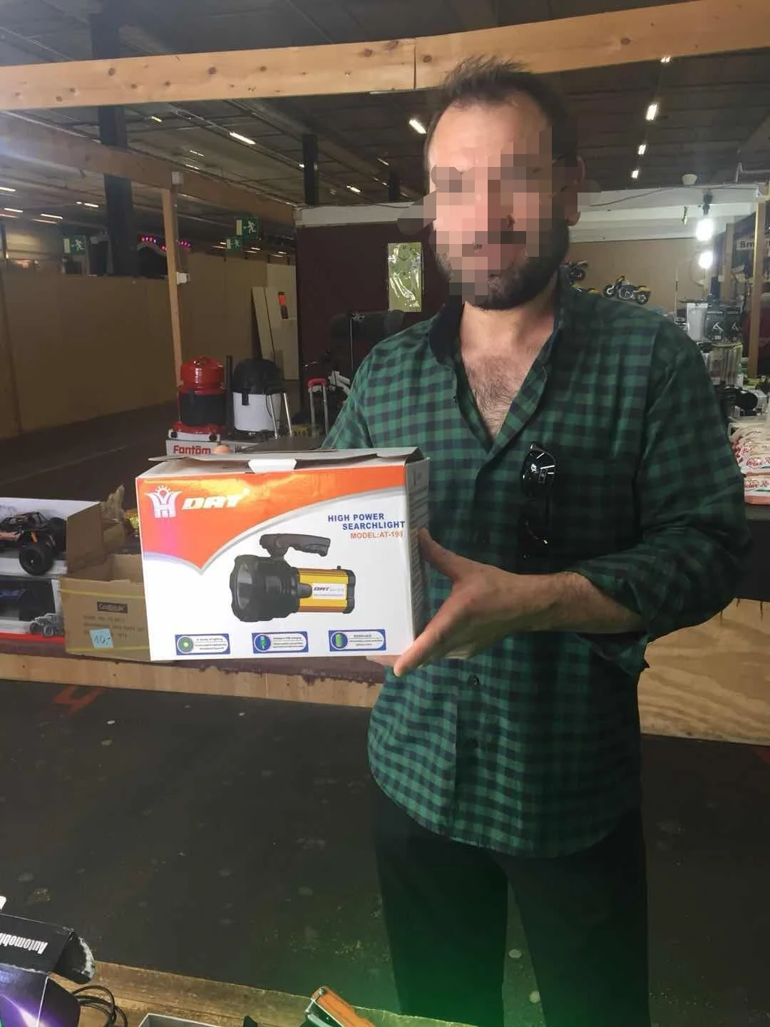 AT-999 Portable Solar Home Lighting System Kits with 3 Bulbs