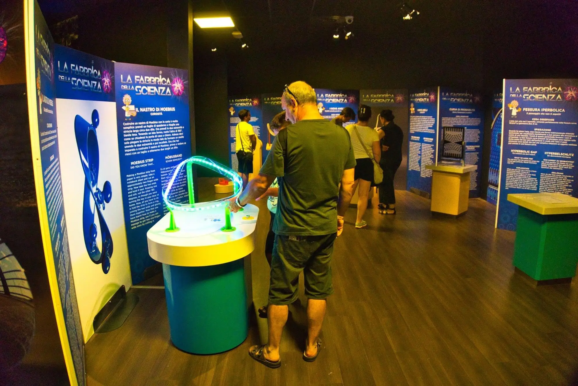interactive-experience-science-museum-exhibits-science-museum-equipment-free-download-nude