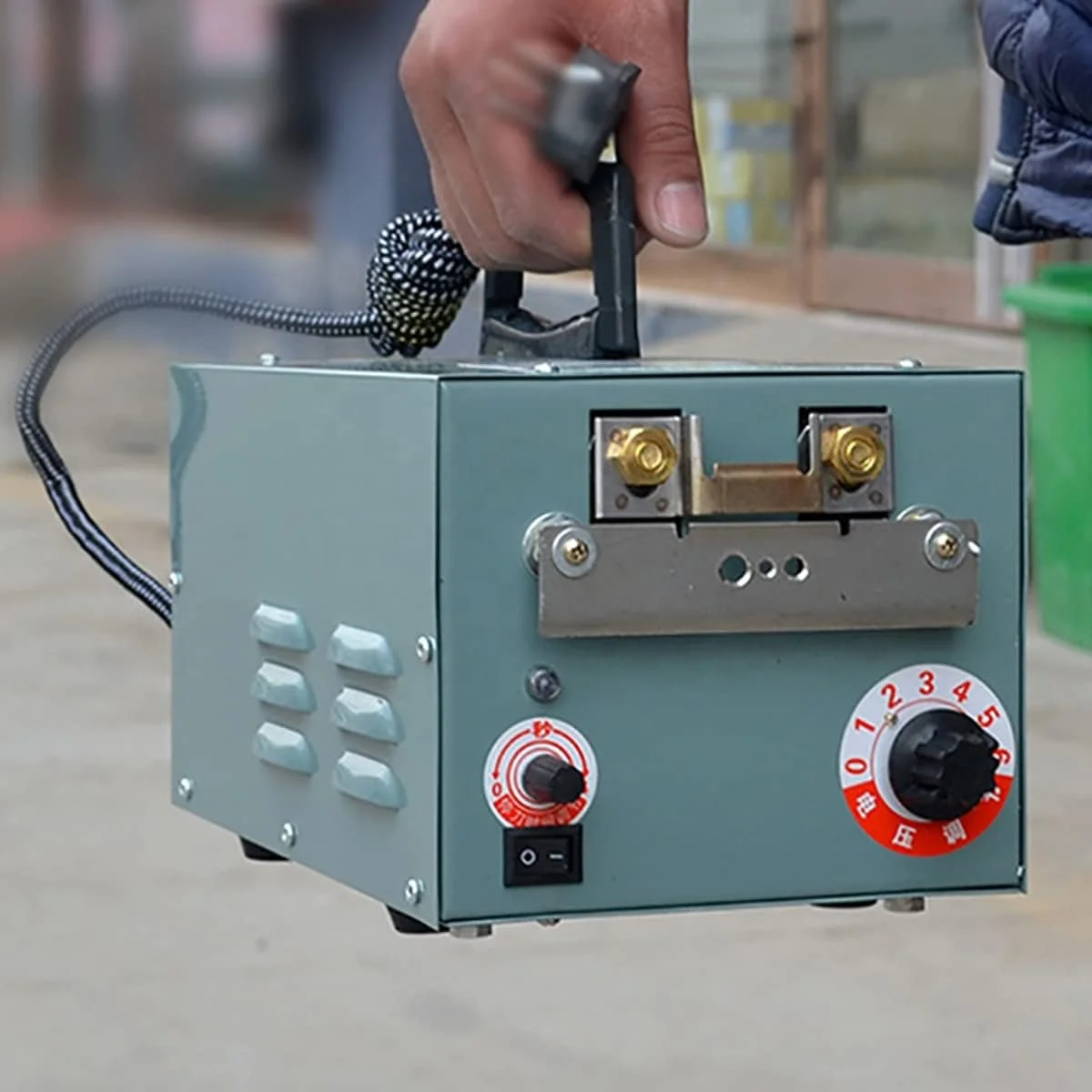 Jifeng Automatic Chicken Debeaking Machine - High Efficiency