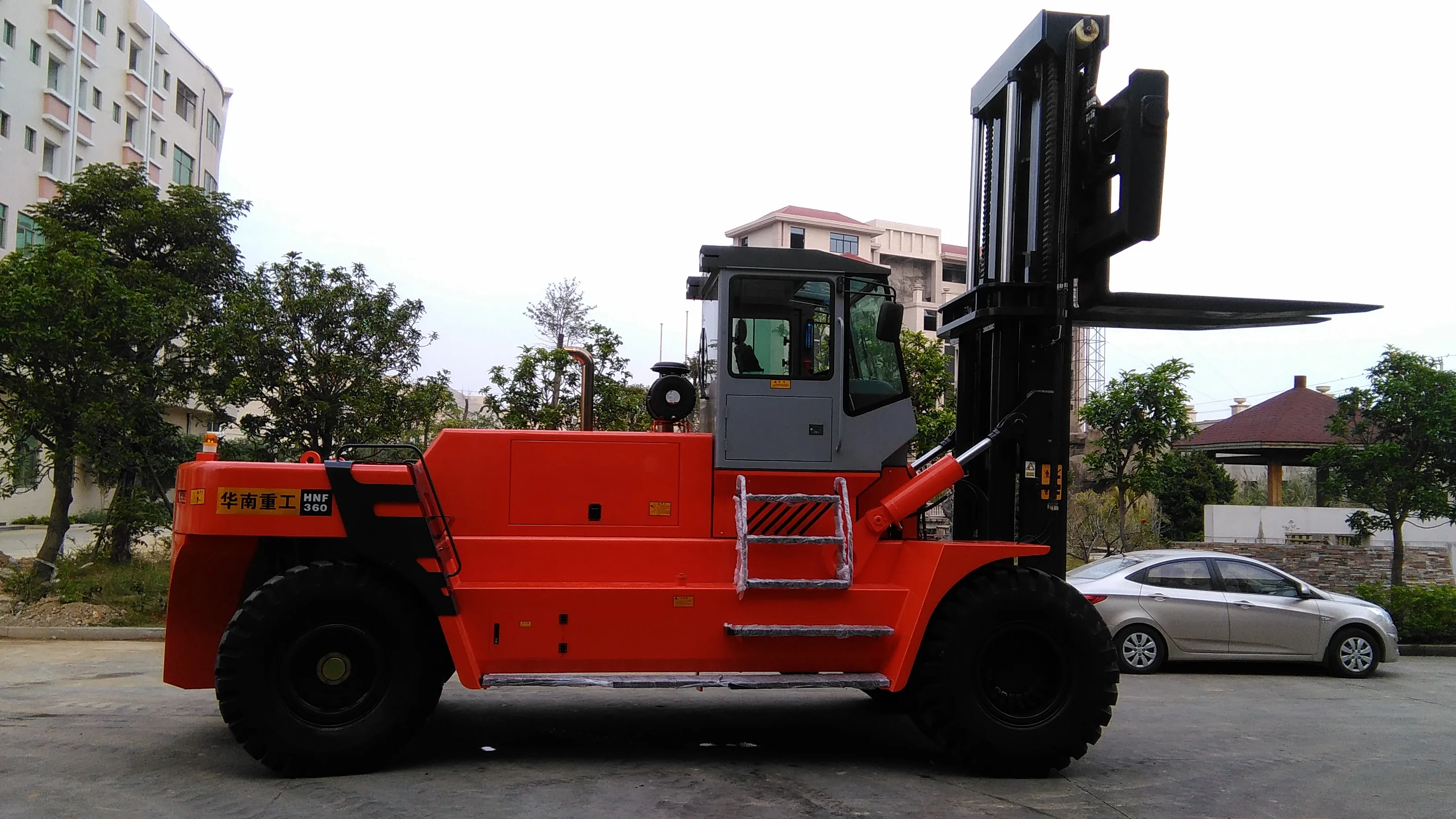 360 Degree Rotary Telescopic Forklift,15m Lifting Height 4t Telehandler ...
